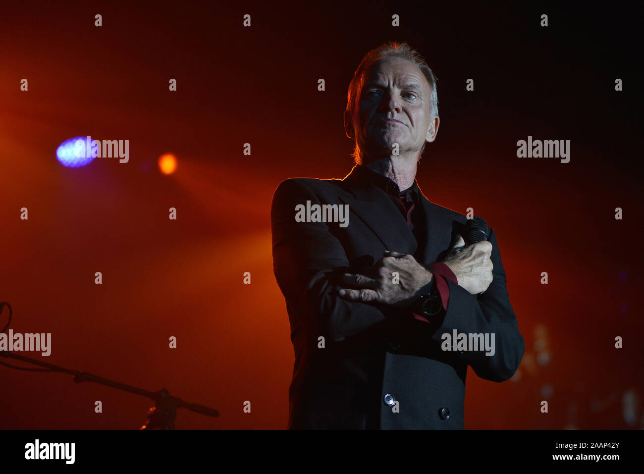 Sting singer hi-res stock photography and images - Alamy
