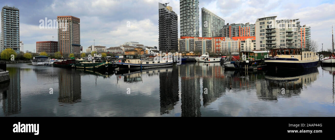 Boats in Poplar dock, North Bank river Thames, London City, England, UK ...