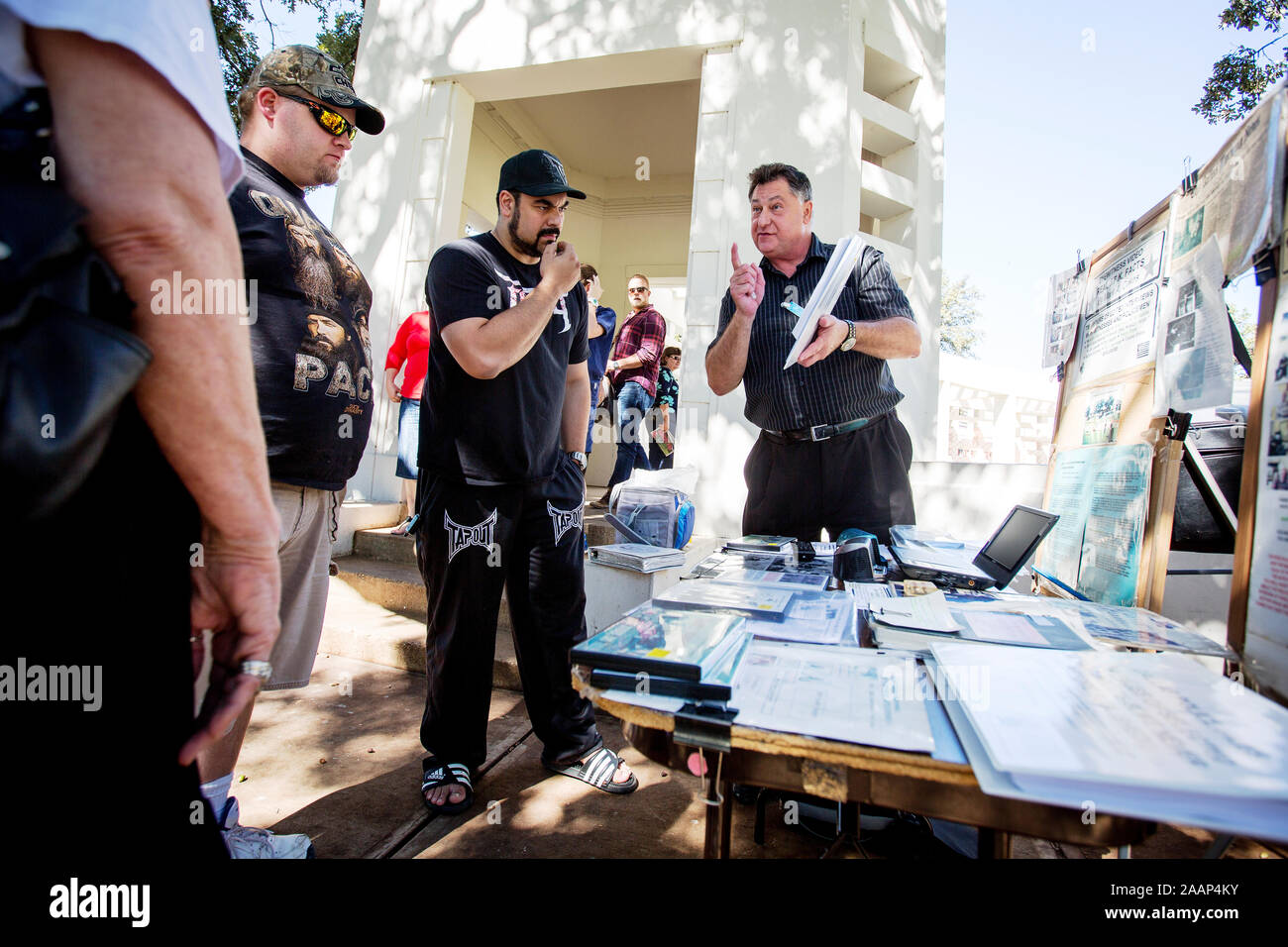 Mark oakes hi-res stock photography and images - Alamy