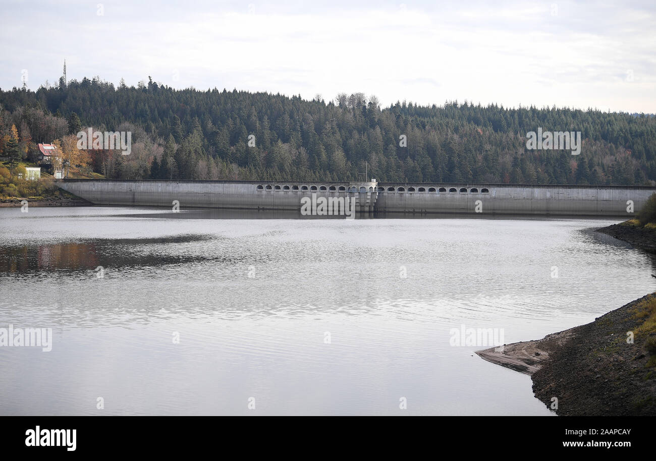 Forbach, Germany. 22nd Nov, 2019. The Schwarzenbach dam in the northern ...