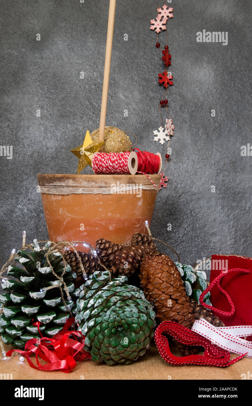 zambomba, membrane friction instrument, Spain Stock Photo - Alamy