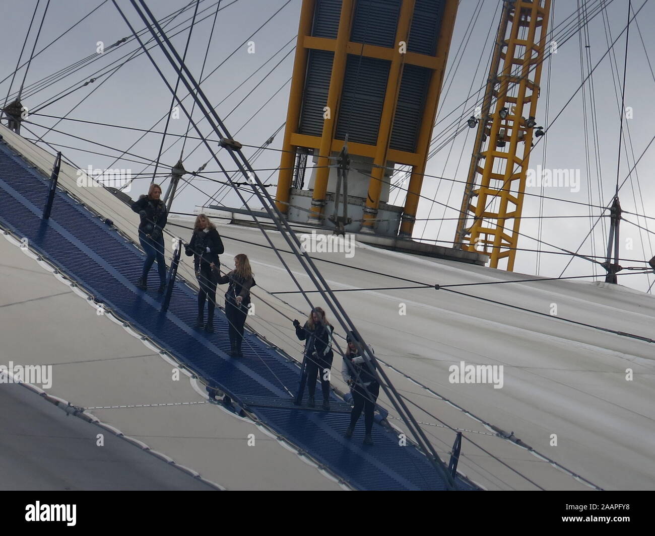 Descent structure hi-res stock photography and images - Alamy