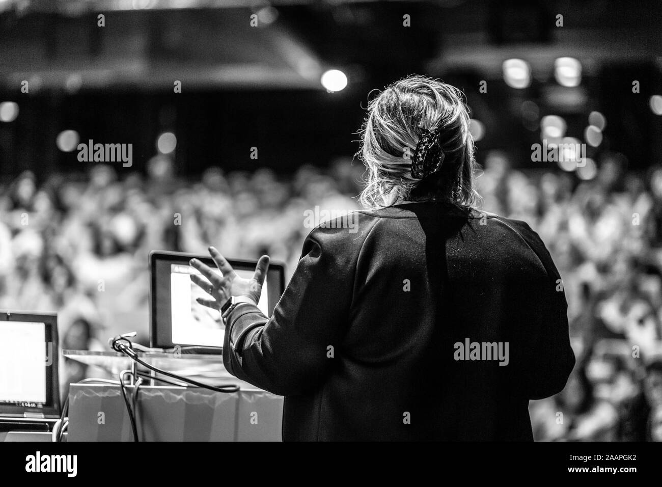 Public speaker giving talk at Business Event Stock Photo - Alamy