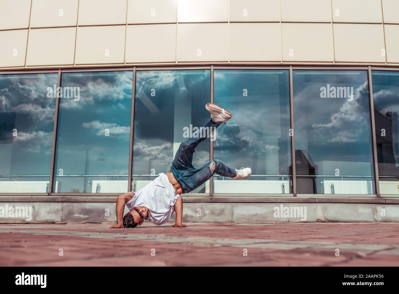 Dance dancer headstand male man hi-res stock photography and images - Alamy