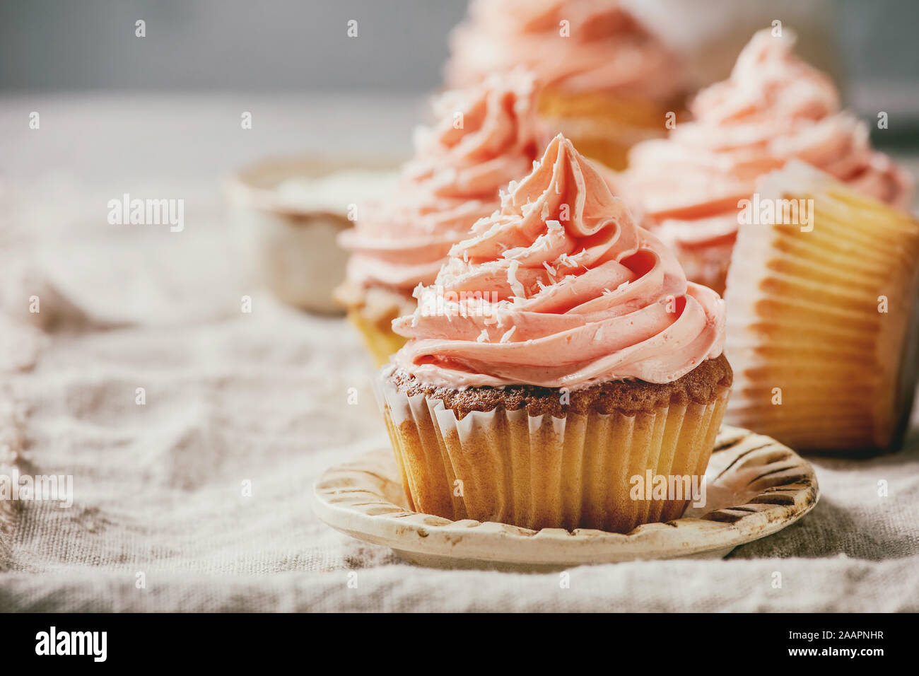Homemade cupcake with buttercream Stock Photo - Alamy