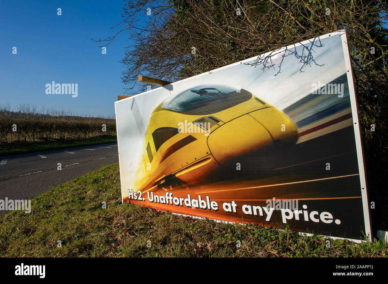 Hs2 sign field hi-res stock photography and images - Alamy