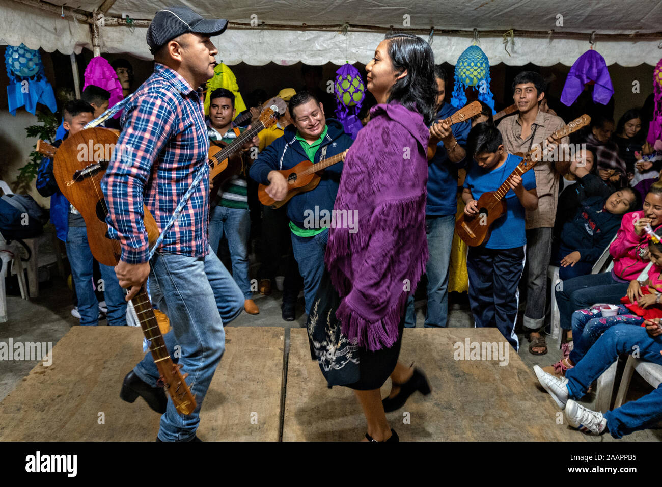 Huasteco hi-res stock photography and images - Alamy
