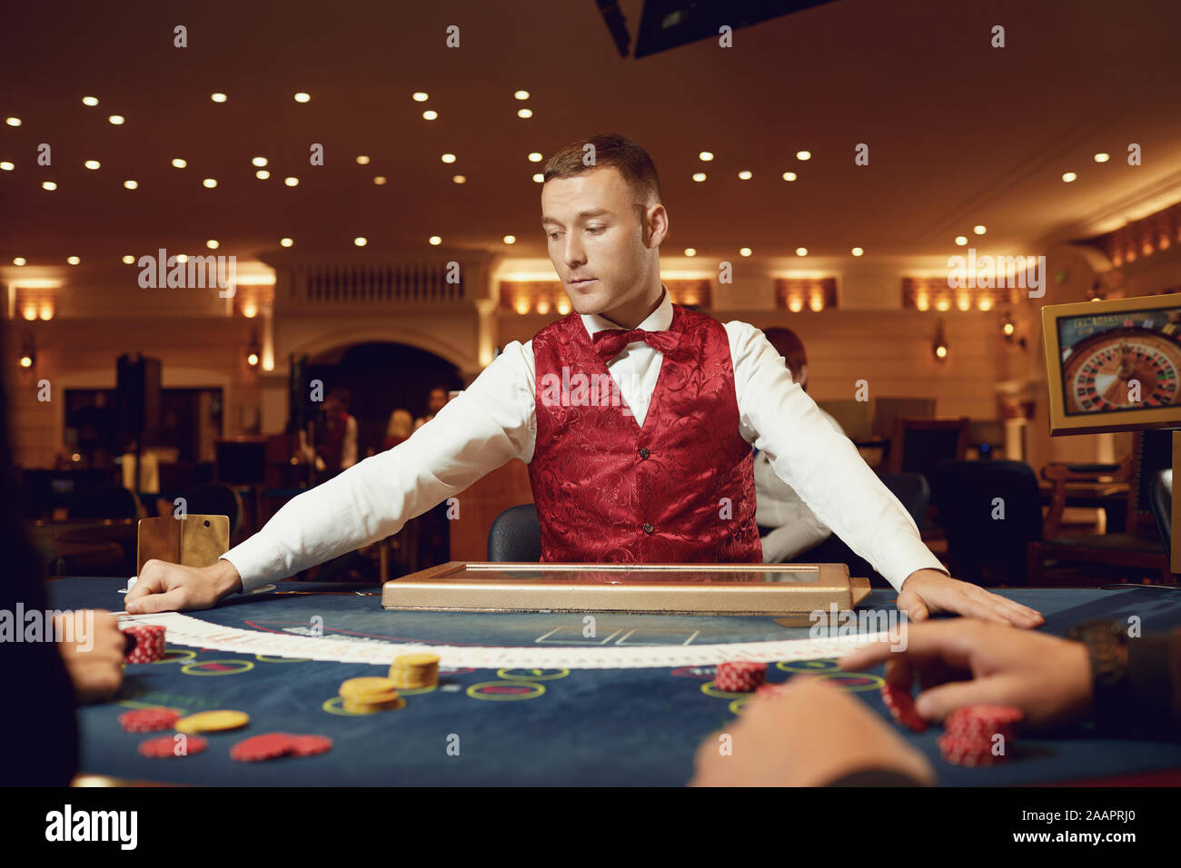 Professional croupier table playing hi-res stock photography and images ...