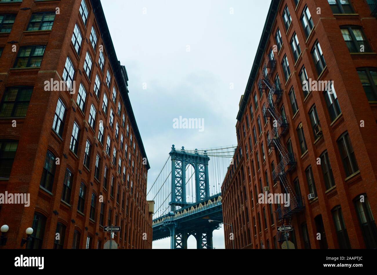 Manhattan Bridge, DUMBO, New York City, USA Stock Photo - Alamy