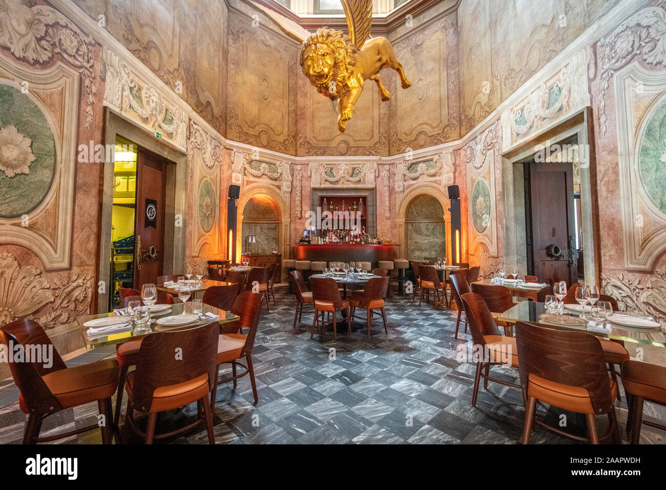 Palacio chiado restaurant lisbon hi-res stock photography and images ...