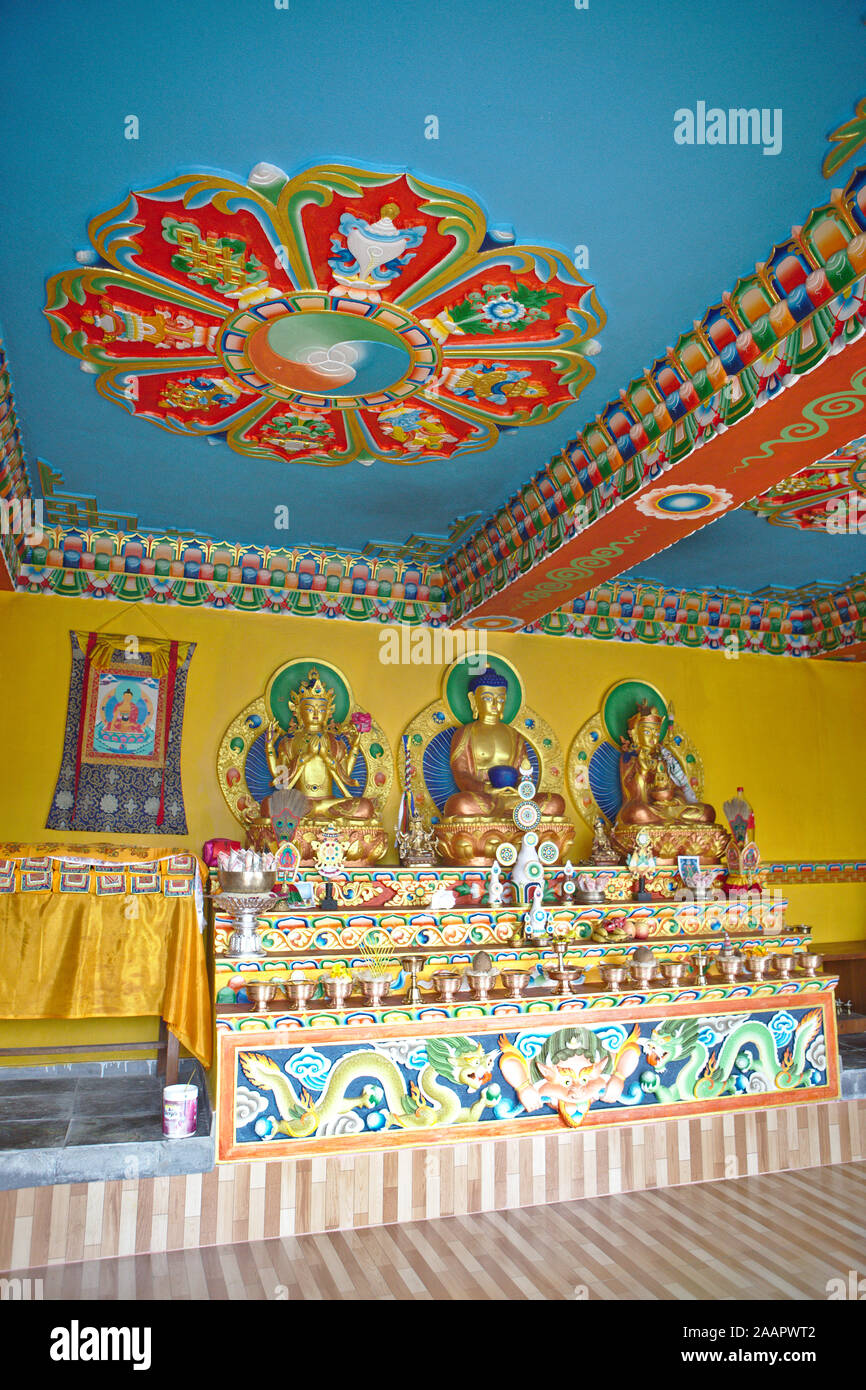 Interior of buddhist temple hi-res stock photography and images - Alamy