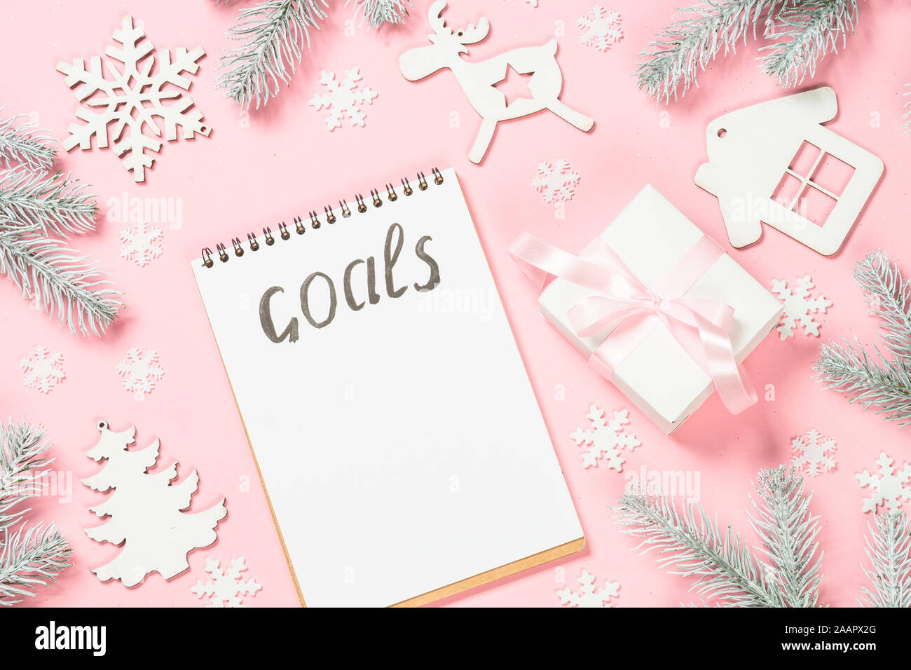 Christmas goals, plans, resolution on pink Stock Photo - Alamy