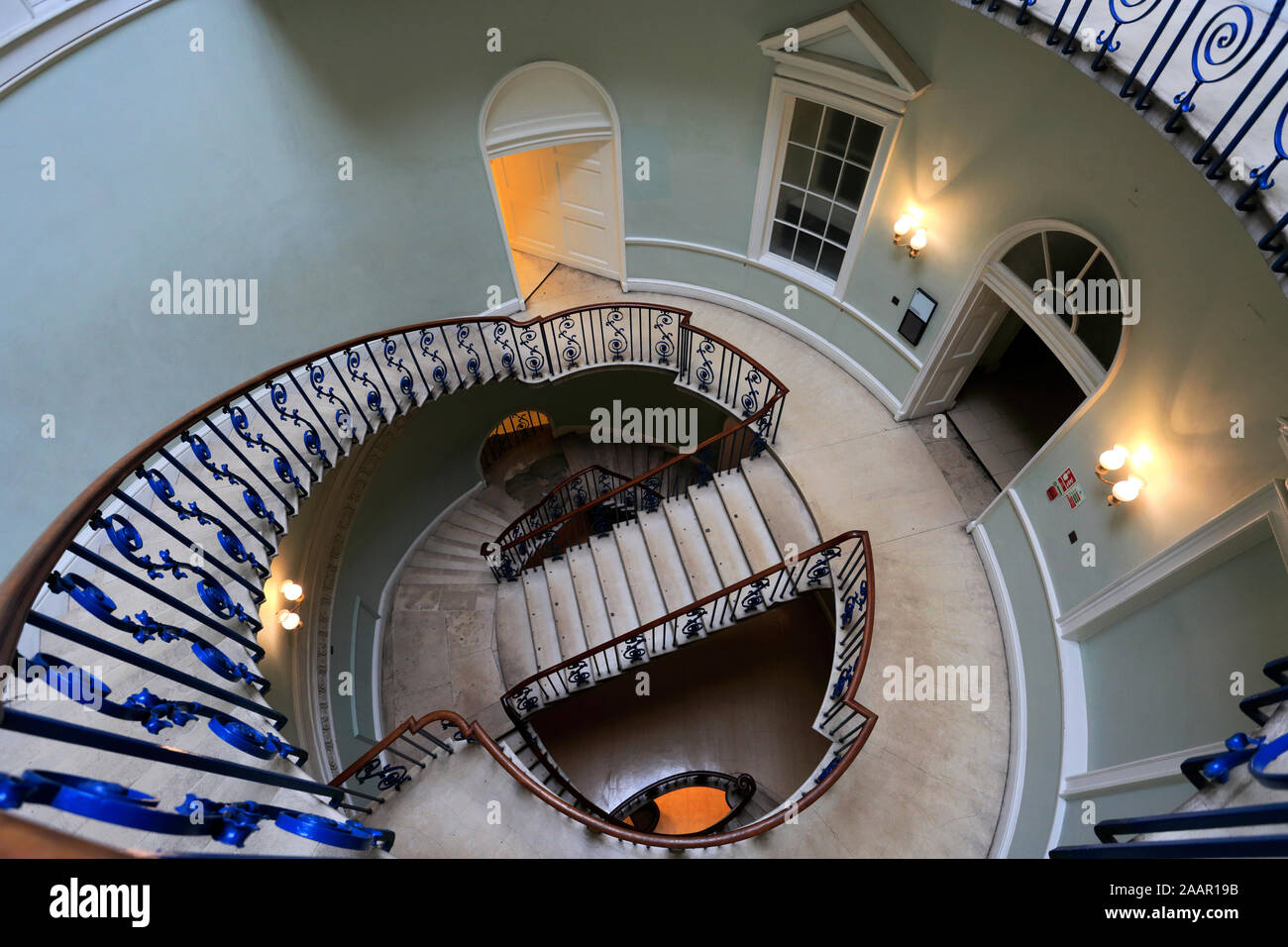 Staircase in georgian house hi-res stock photography and images - Alamy