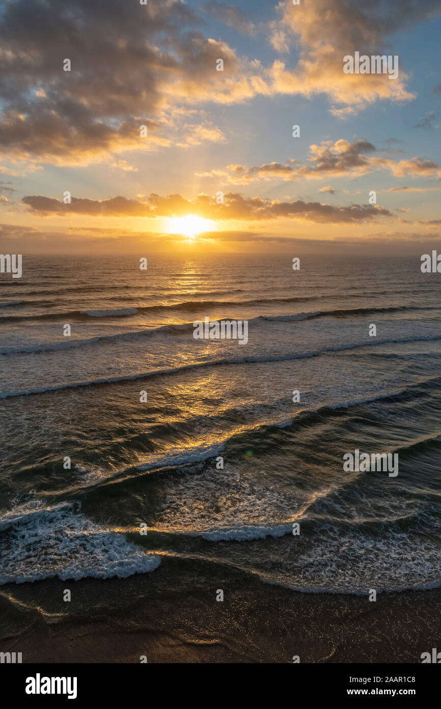 Pacific weather hi-res stock photography and images - Alamy