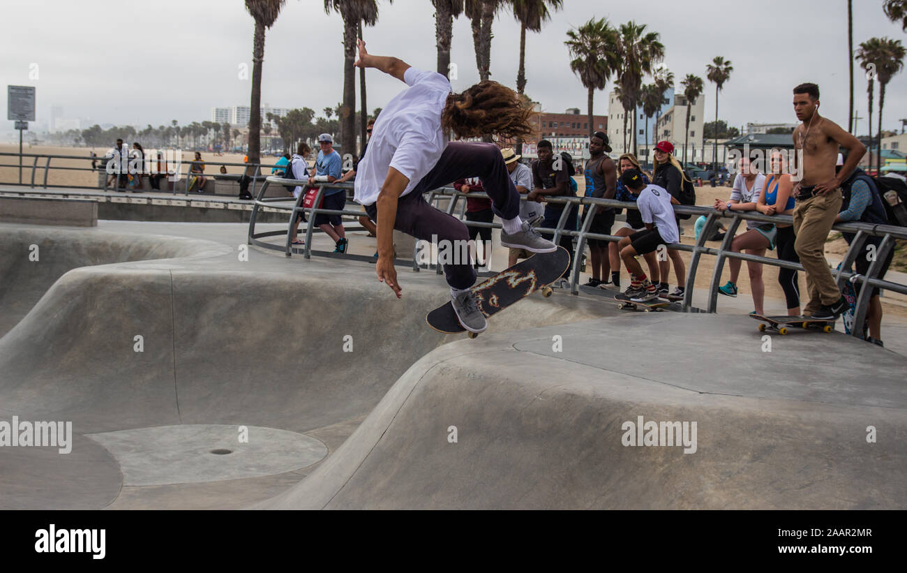 Los angeles skate park hi-res stock photography and images - Alamy