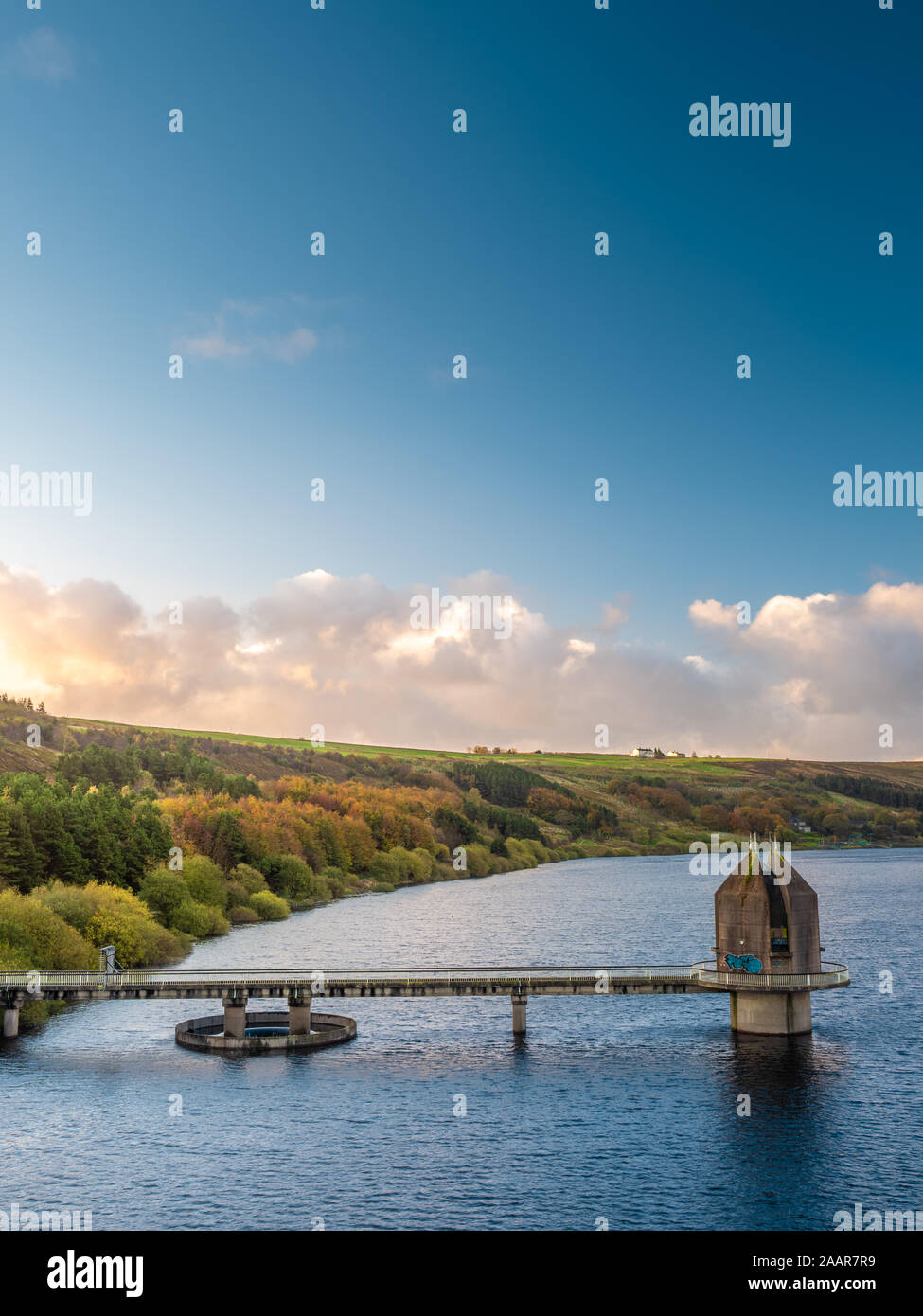 Scammonden dam hi-res stock photography and images - Alamy