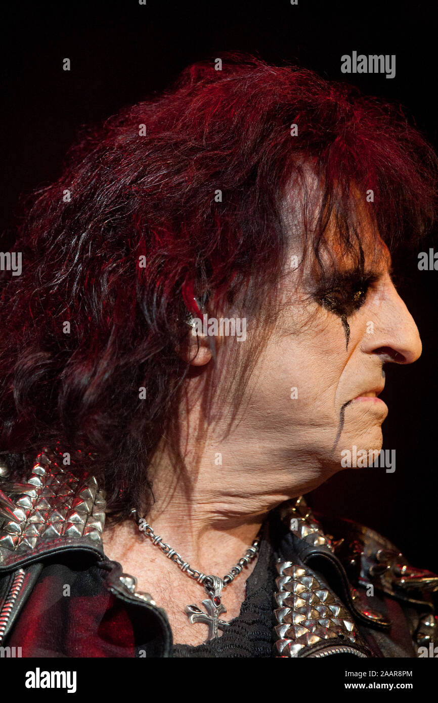 Headshot halloween hi-res stock photography and images - Alamy