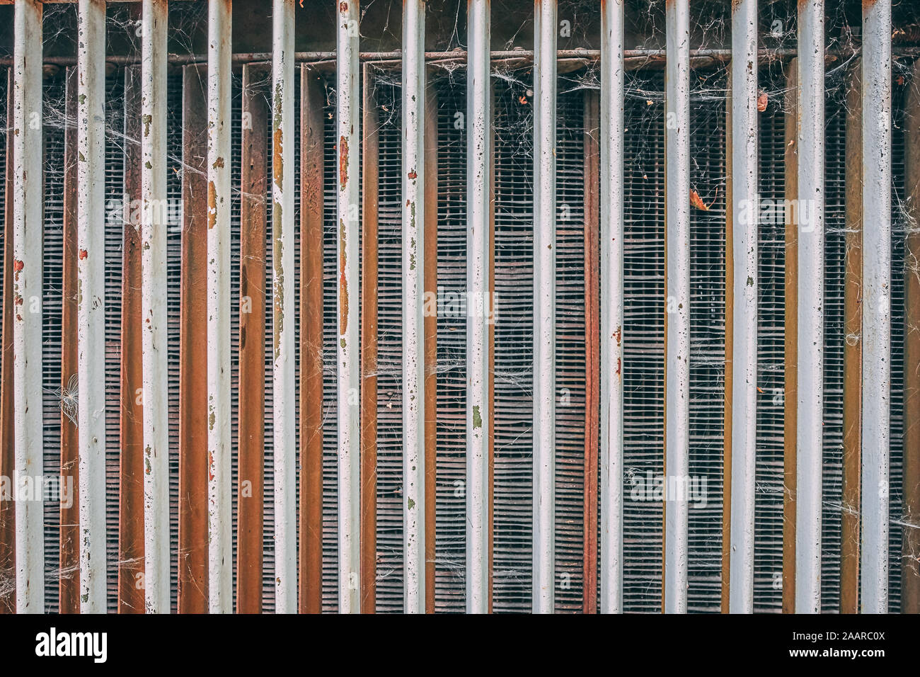 Car radiator texture hi-res stock photography and images - Alamy