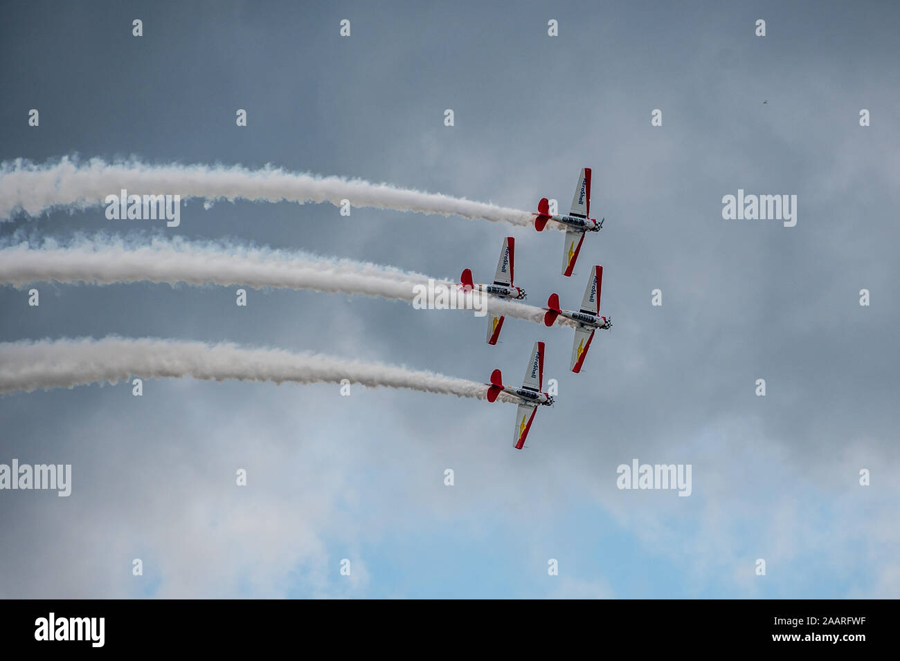 Aeroshell North American T6 Harvard -Sun n’ Fun airshow, Lakeland ...