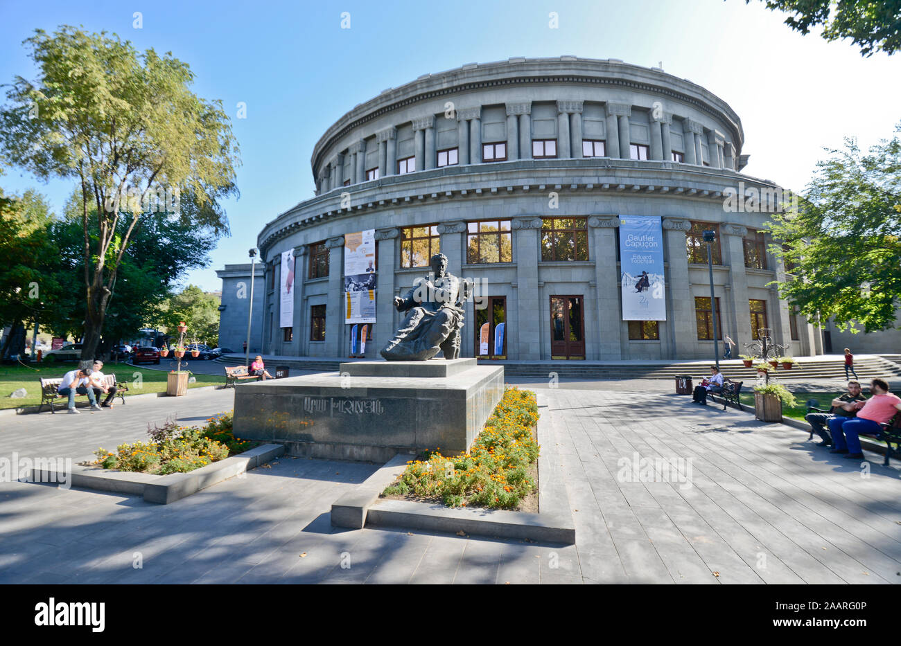 The Armenian National Opera and Ballet - Aram Khachaturyan monument ...