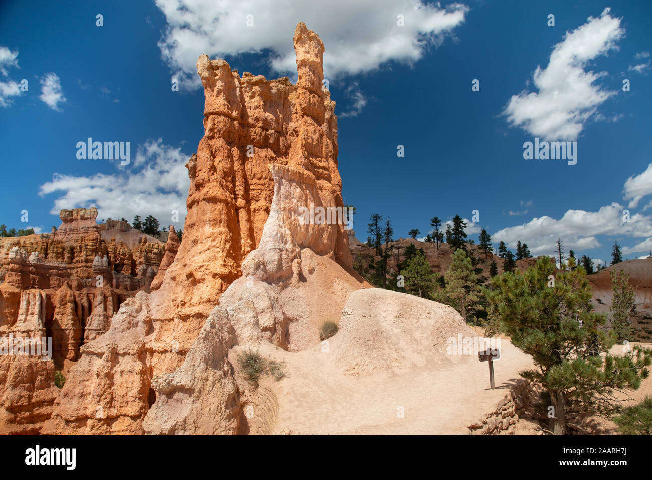 Famous hoodoo hi-res stock photography and images - Alamy