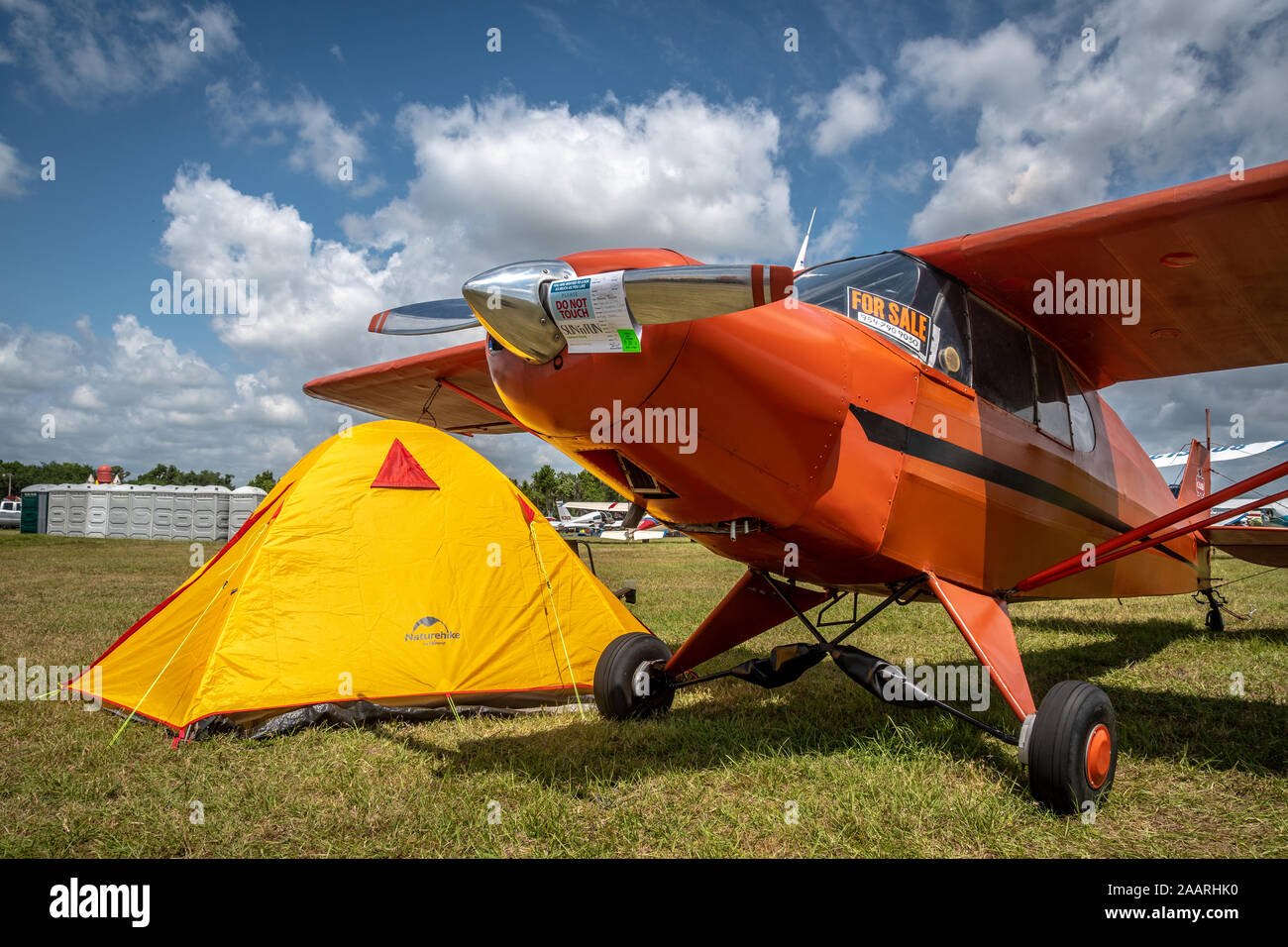 Planes on display -Sun n’ Fun airshow, Lakeland Florida Stock Photo - Alamy
