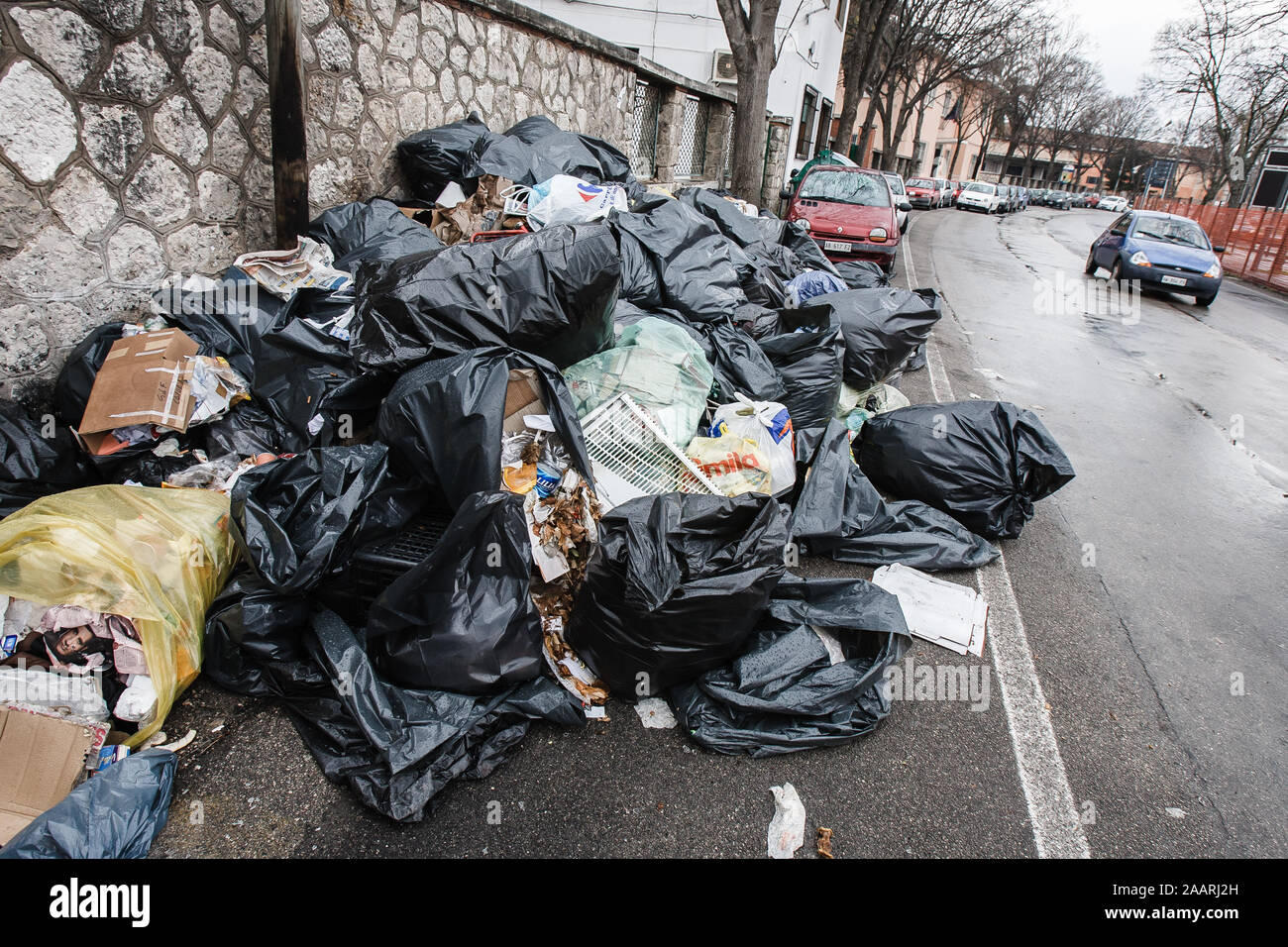 Naples waste management crisis hi-res stock photography and images - Alamy