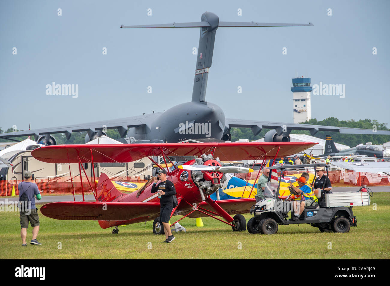Planes on display -Sun n’ Fun airshow, Lakeland Florida Stock Photo - Alamy