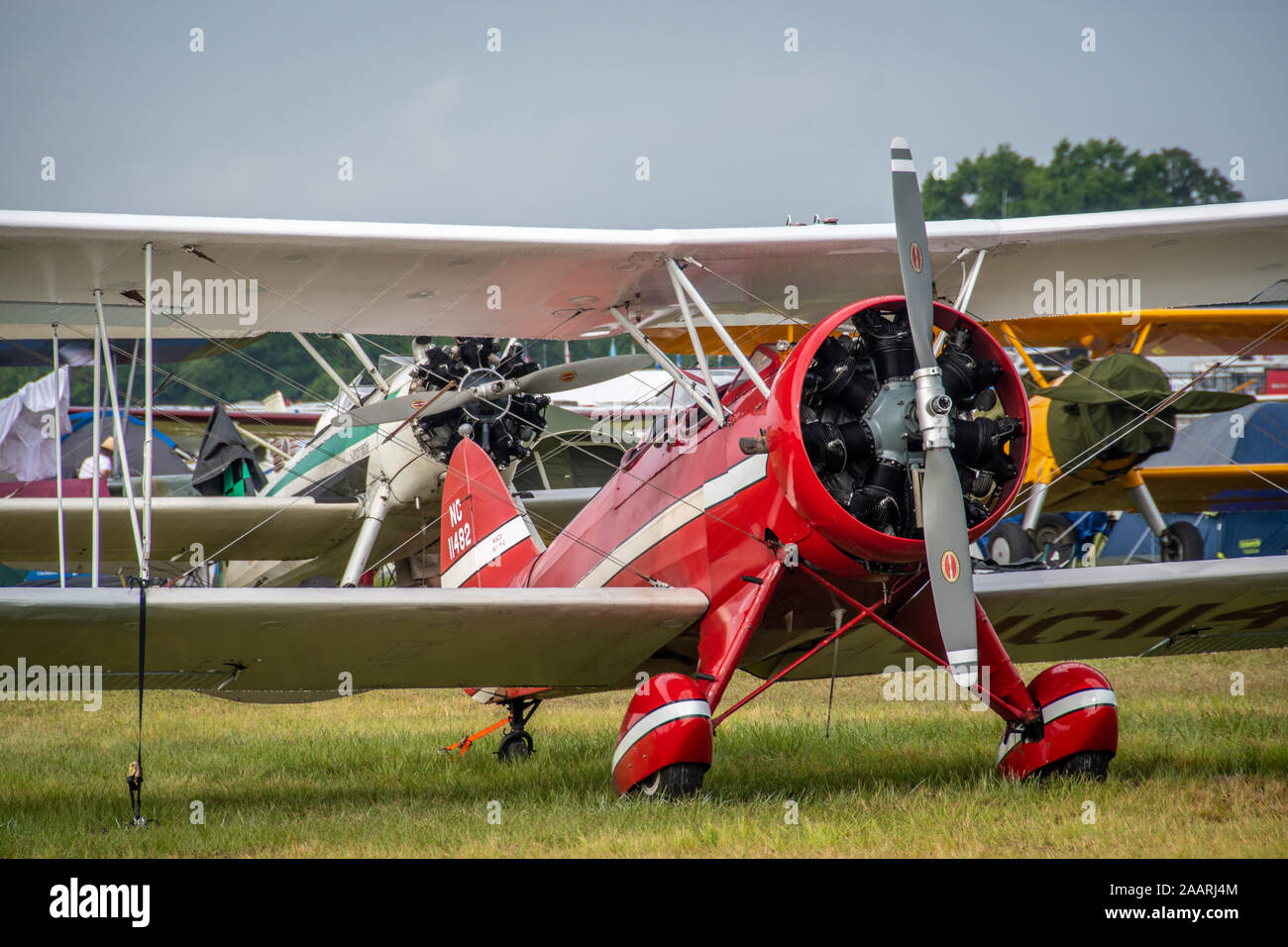 Planes on display -Sun n’ Fun airshow, Lakeland Florida Stock Photo - Alamy