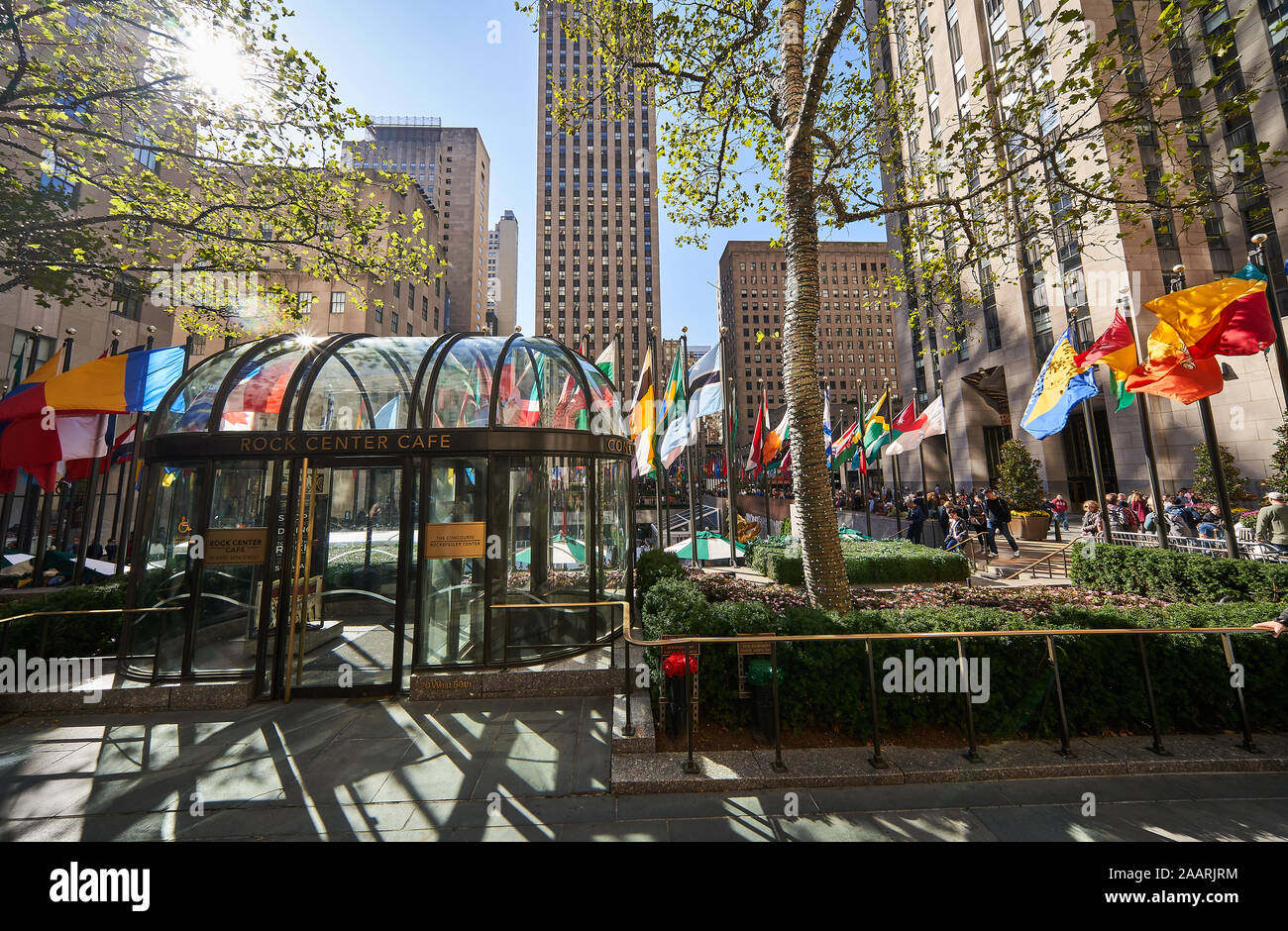 Ice ring at the Rockefeller Center Stock Photo - Alamy