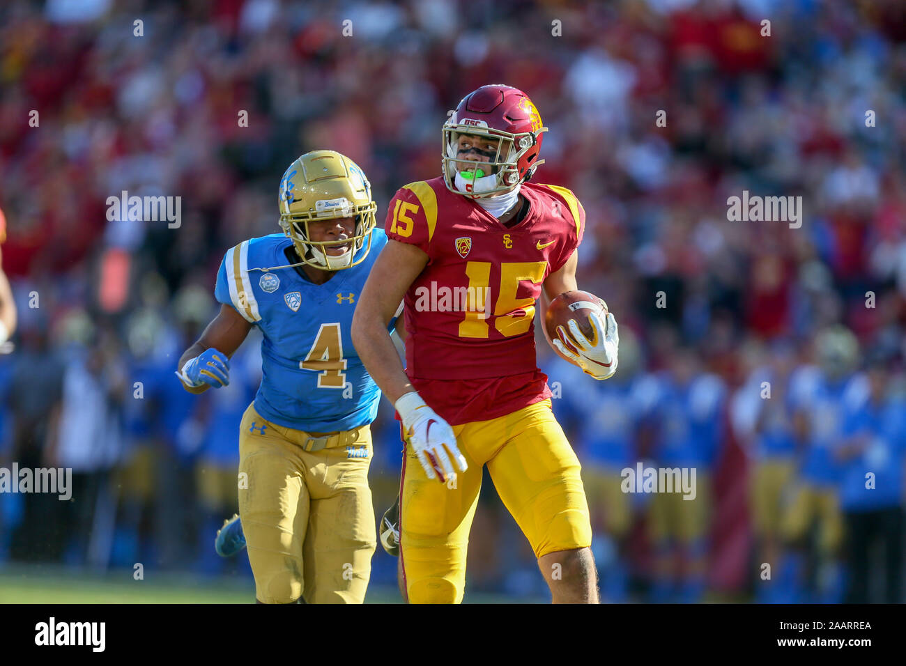 USC Trojans wide receiver Drake London (15) makes a catch during the ...