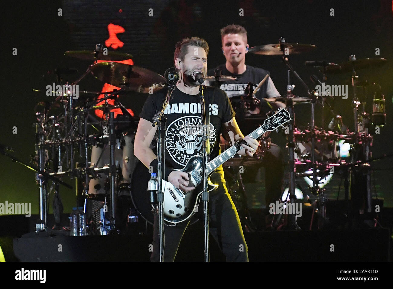 Chad kroeger nickelback lead singer hi-res stock photography and images ...