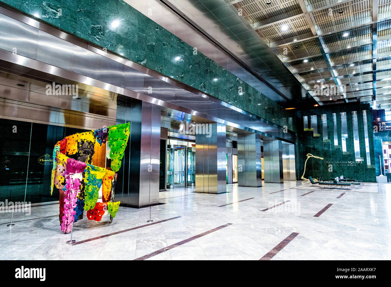 Interior of One Canada Square lobby reception area, London, UK Stock ...