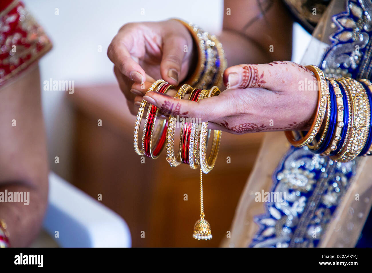 India wedding shoes hi-res stock photography and images - Alamy