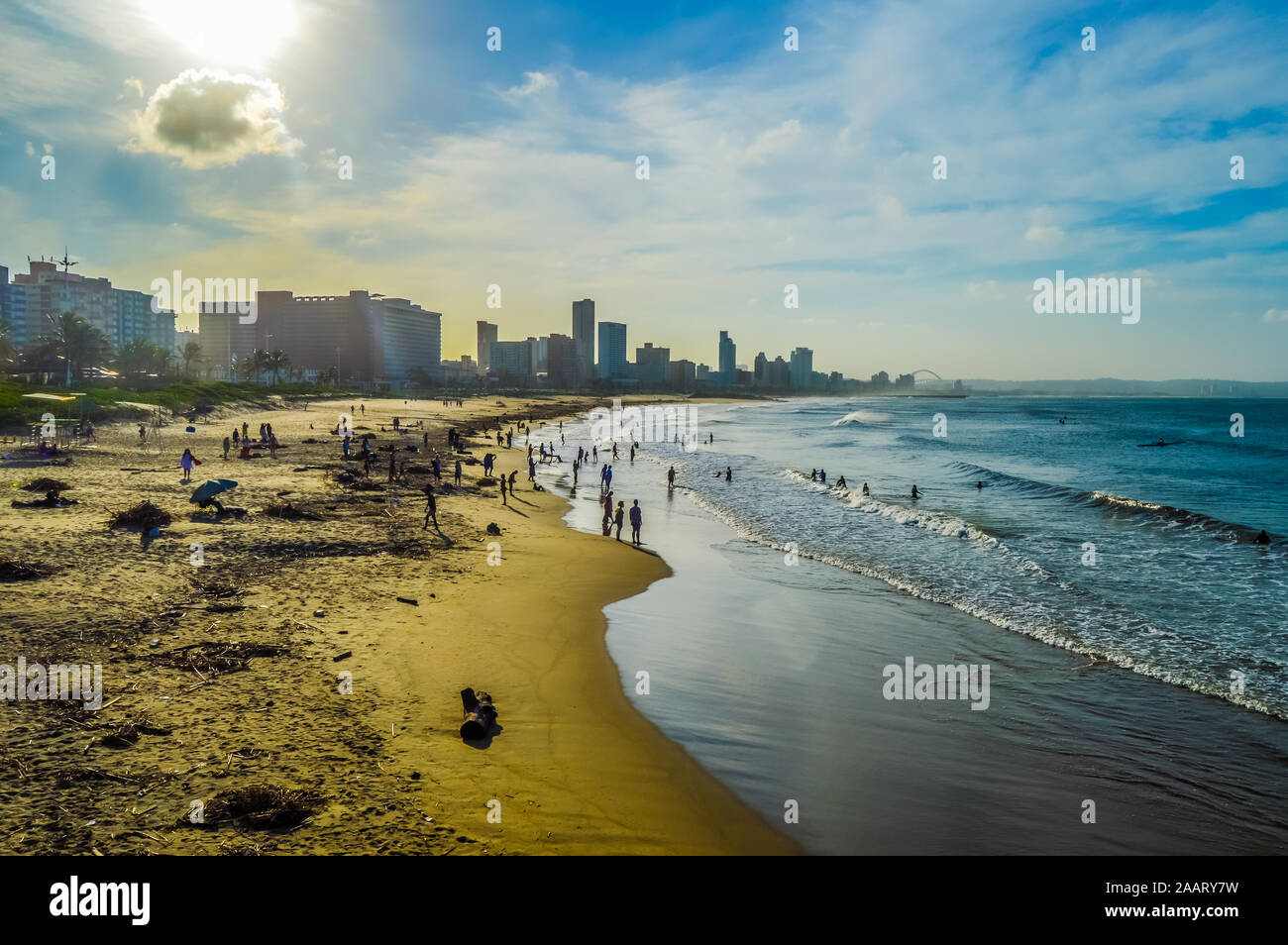 Durban harbour blue sky hi-res stock photography and images - Alamy