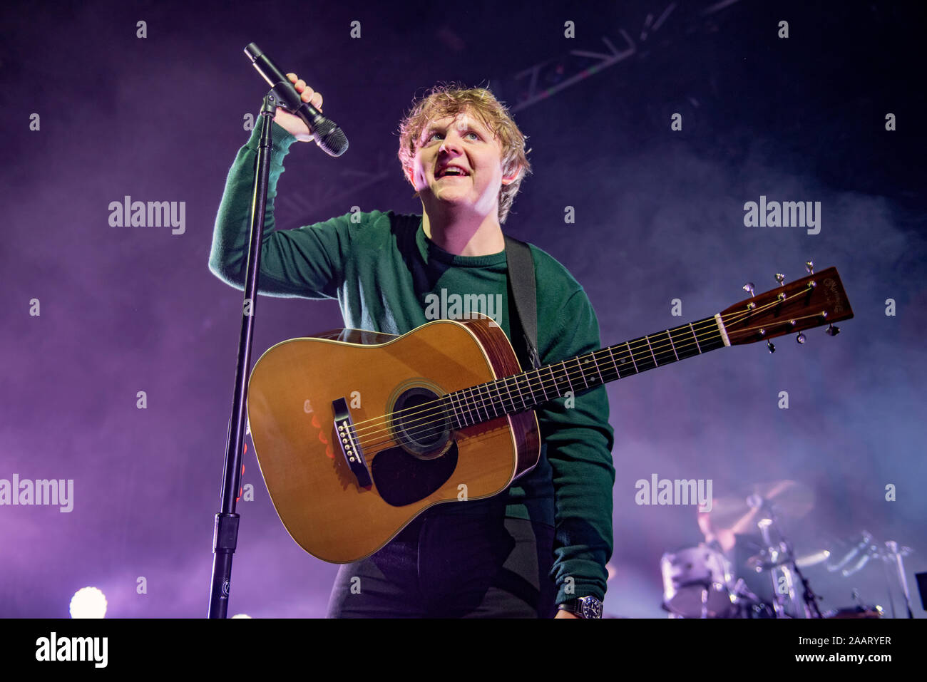 Lewis capaldi hi-res stock photography and images - Alamy