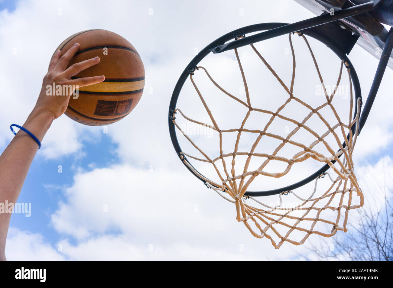 Lay up jump hi-res stock photography and images - Alamy