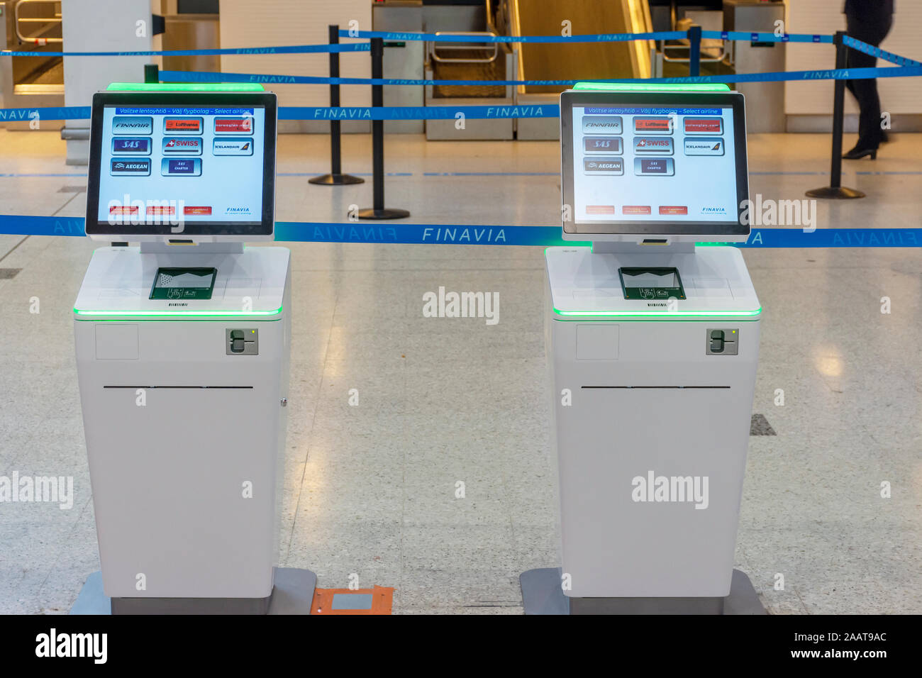 Checkin machines hi-res stock photography and images - Alamy