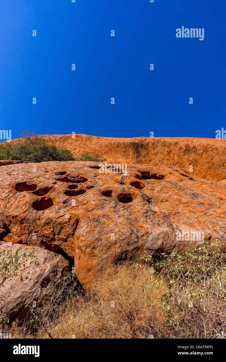 The Mala walk goes from the Mala carpark to Kantju Gorge along the base ...