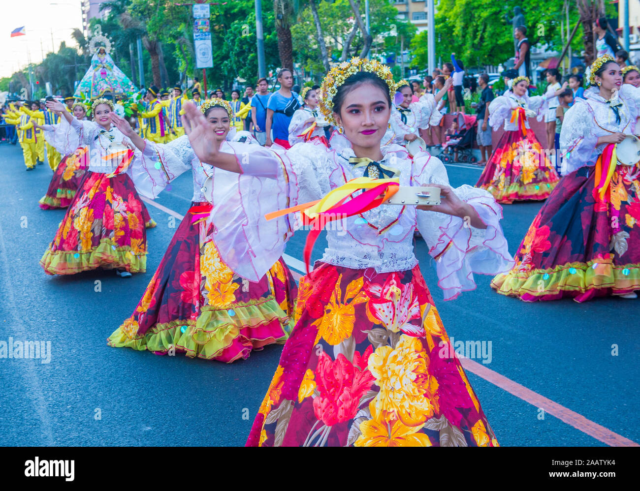 Participants in the Aliwan fiesta in Manila Philippines Stock Photo - Alamy