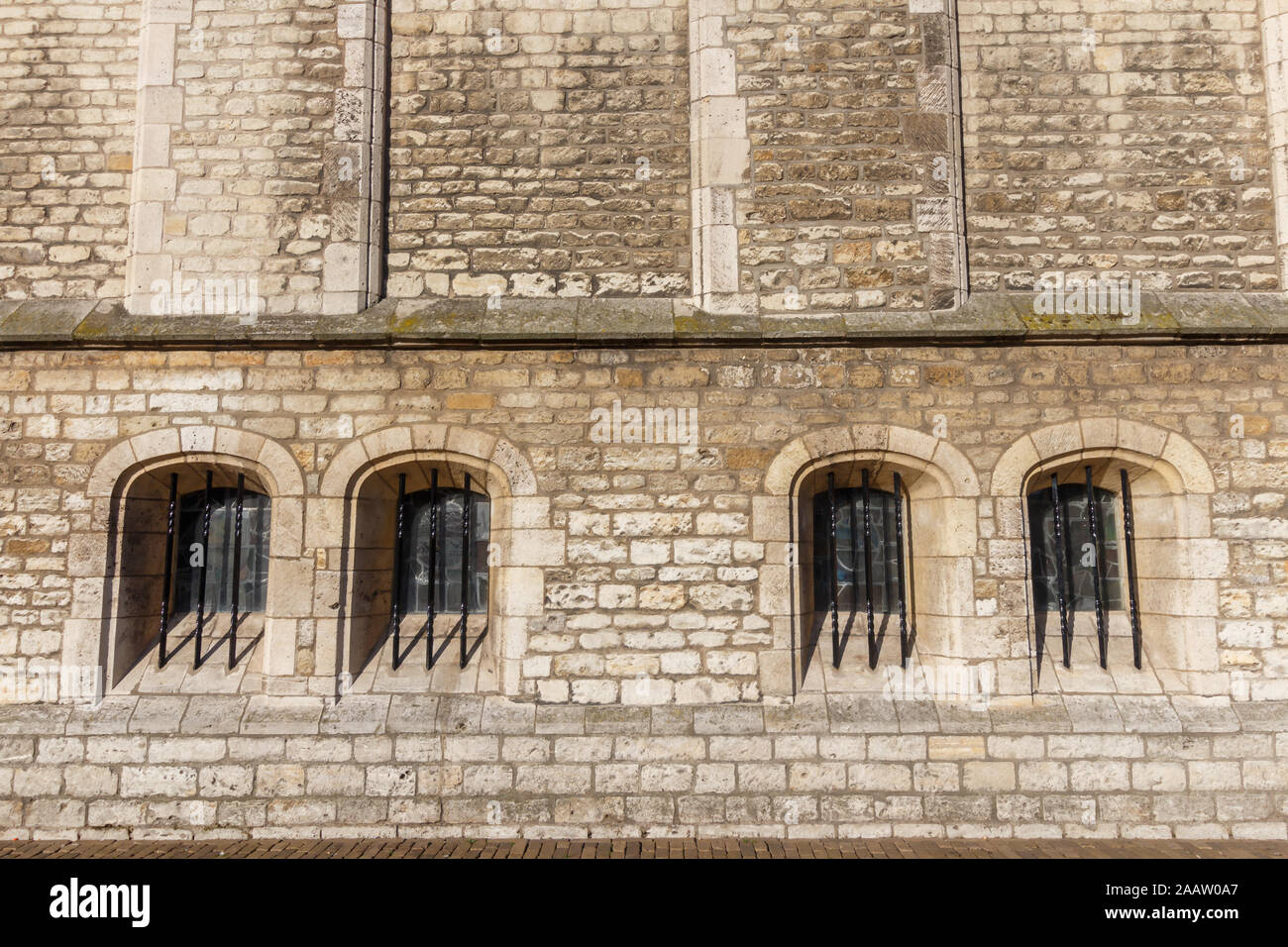 Medieval brick wall hi-res stock photography and images - Alamy