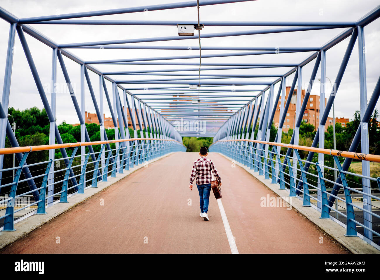 Child walking bridge hi-res stock photography and images - Alamy