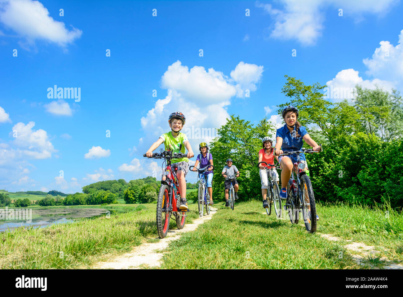 Generations in nature hi-res stock photography and images - Alamy