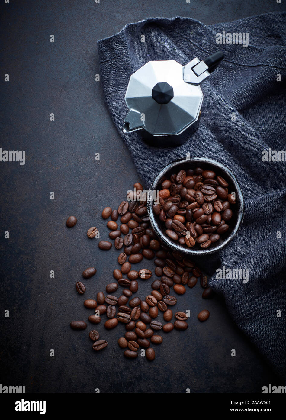 Cocoa beans coffee hi-res stock photography and images - Alamy