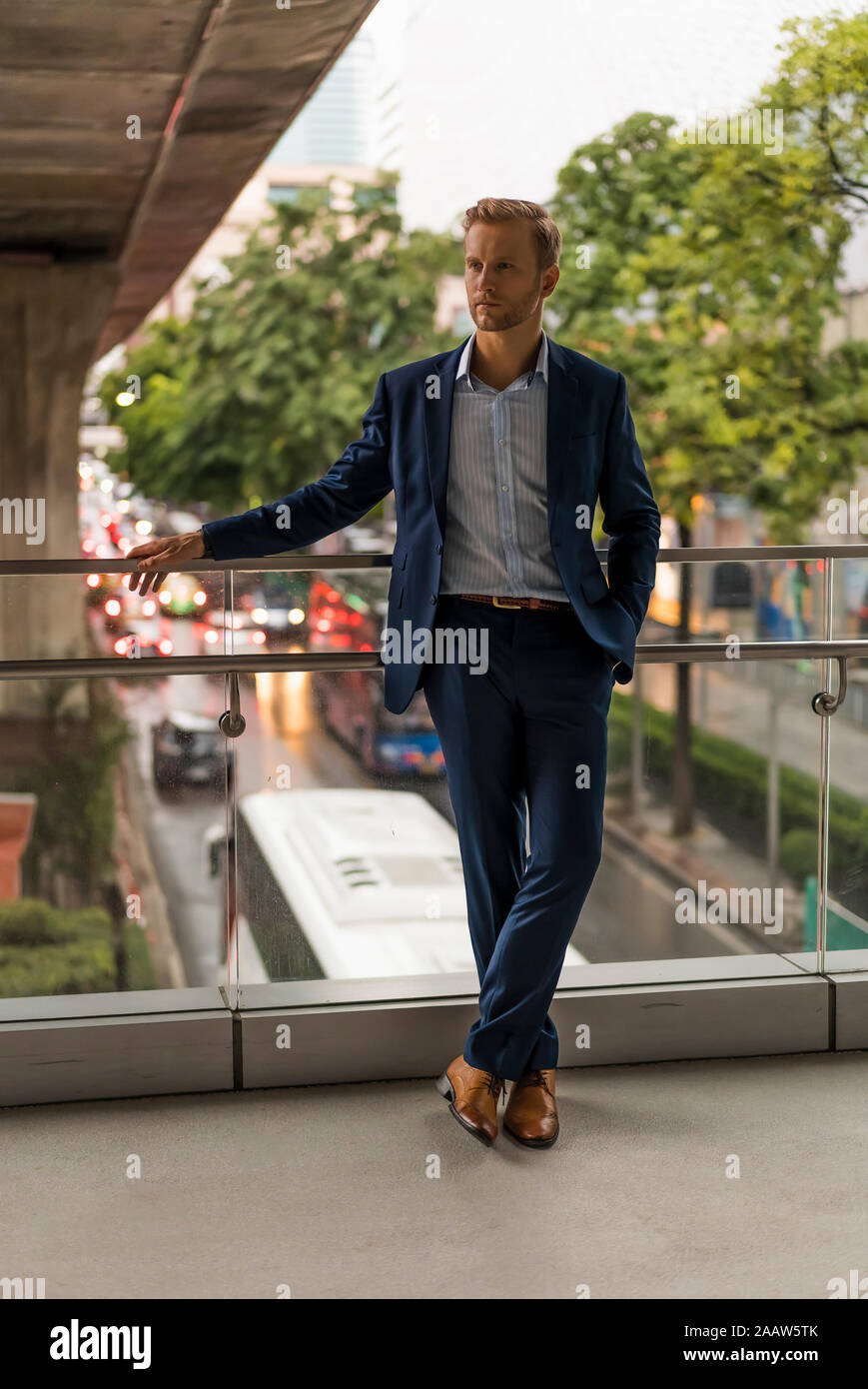 Pedestrian sideways hi-res stock photography and images - Alamy