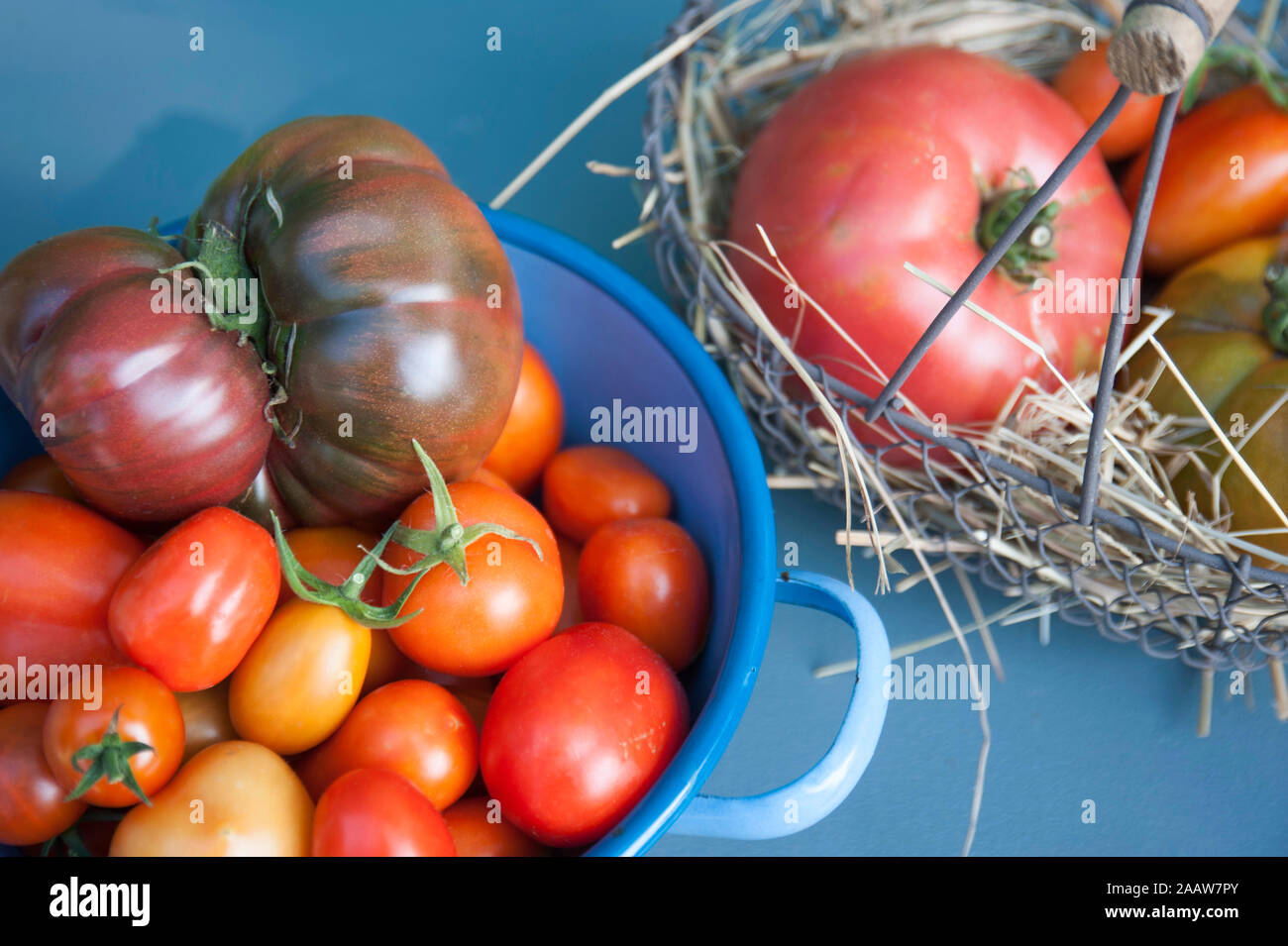 Group food high angle view hi-res stock photography and images - Alamy