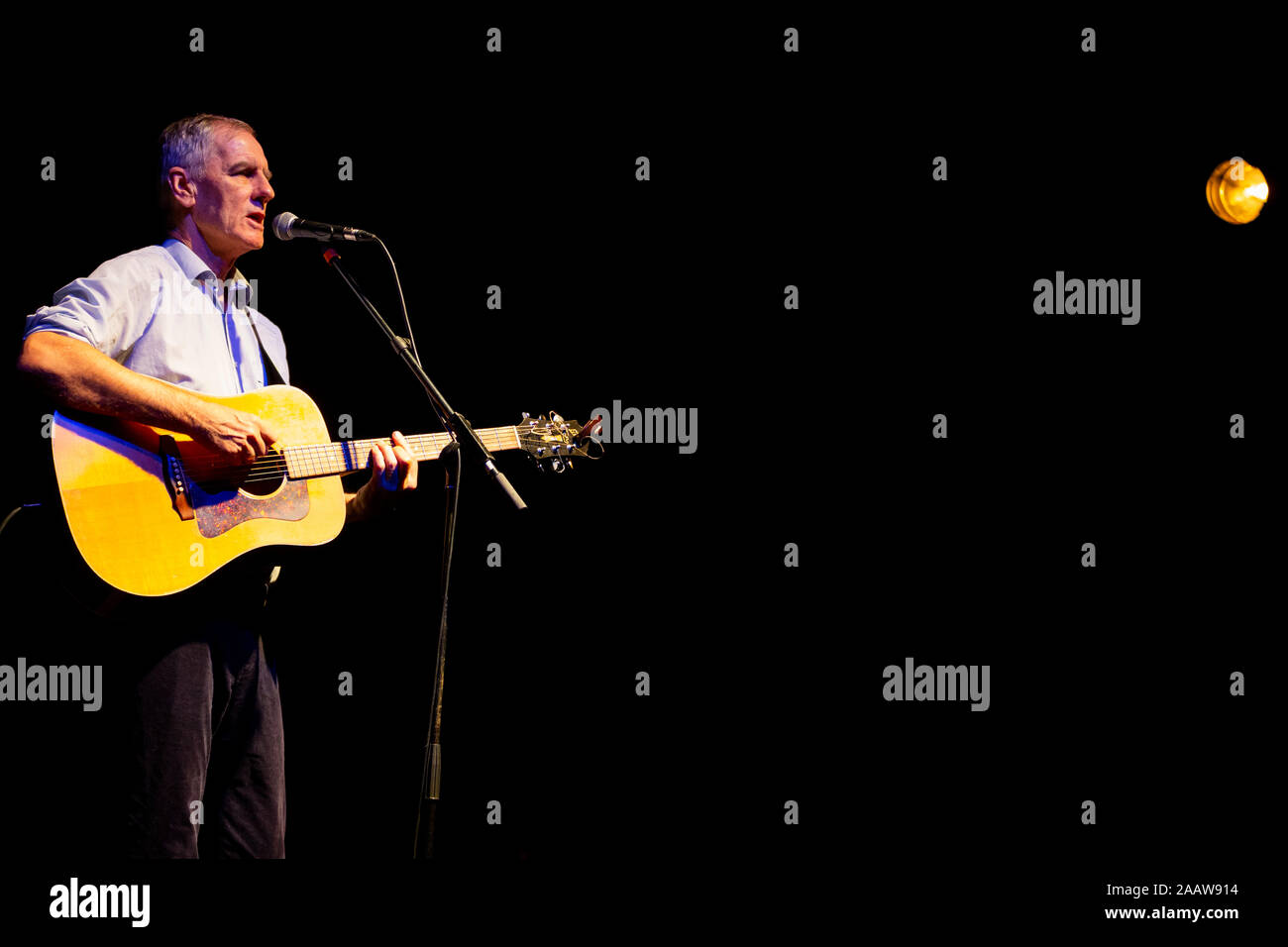 Australian singer-songwriter, guitarist and music critic, Robert ...