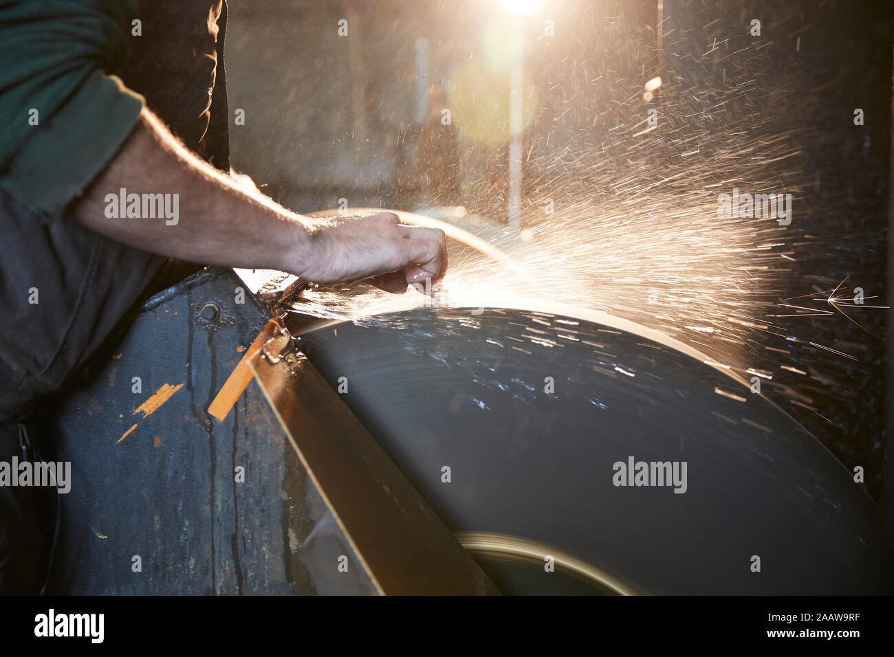 Lens grinding machine hi-res stock photography and images - Alamy
