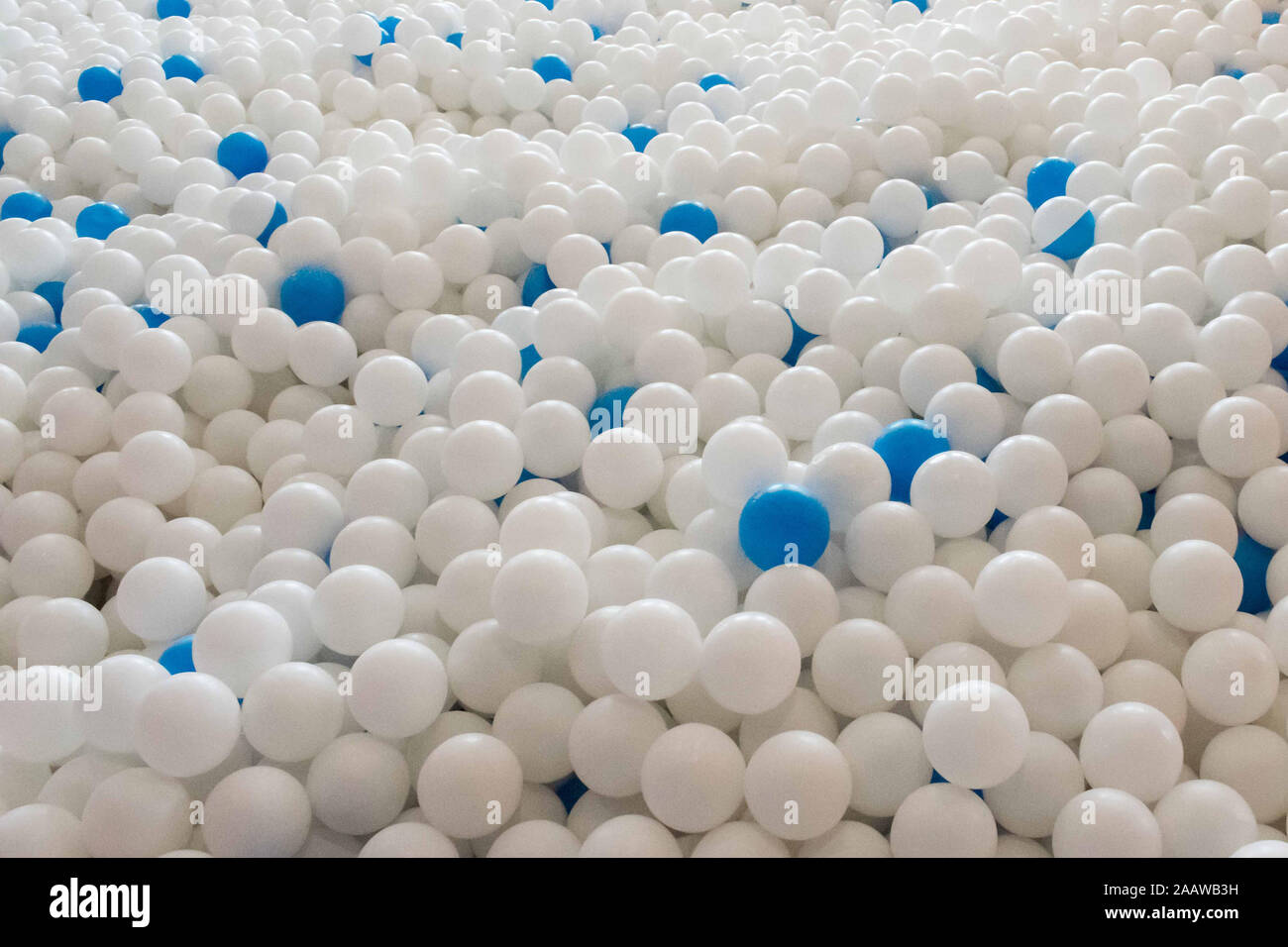 Abstract Ball Background & Texture Pattern. White and blue balls on a ...