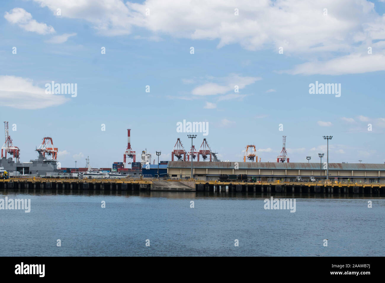 Container ship philippines hi-res stock photography and images - Alamy